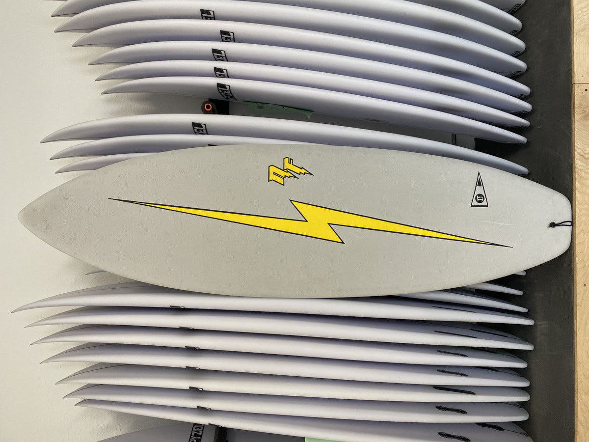 od Racer Used JJF BY PYZEL Nathan Florence 5'9" – Pyzel Surfboards