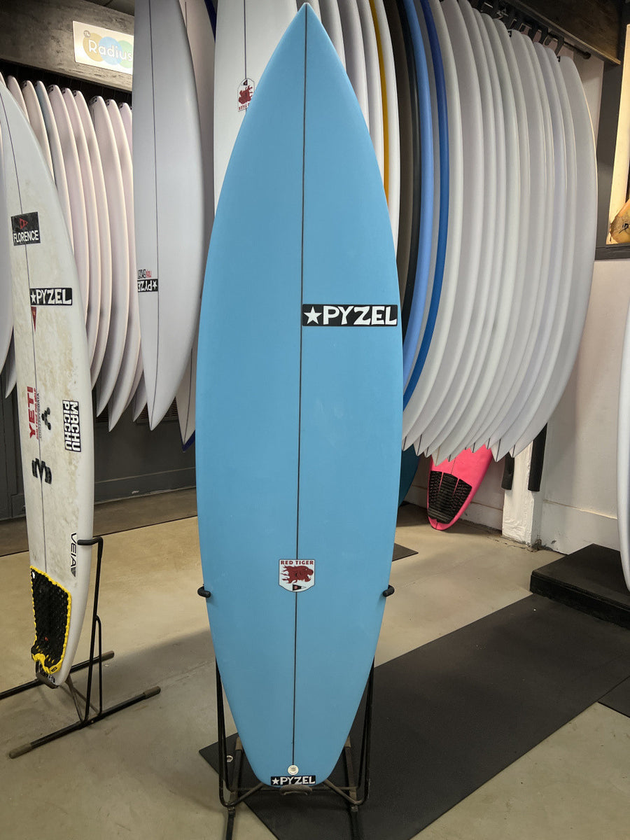 Red Tiger | 5'11" x 19 3/8" x 2 7/16" - 30.00L | Futures x 3 | PU | Ne ...